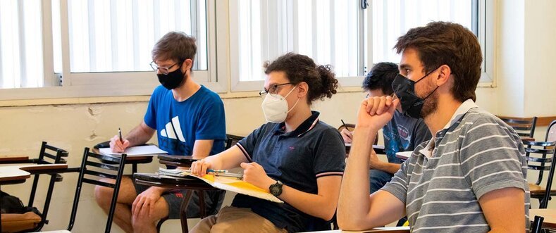 Información sobre cursado - Facultad de Matemática, Astronomía, Física ...